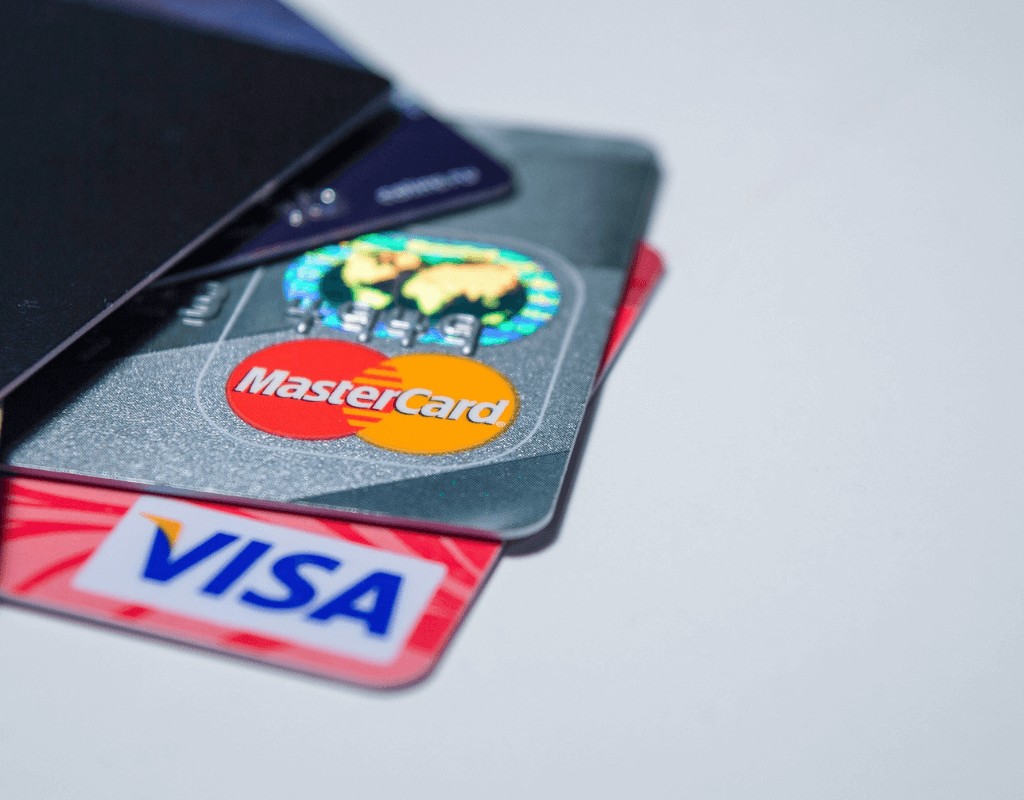 Benefits of Using Credit Cards for Purchasing Goods and Services ...